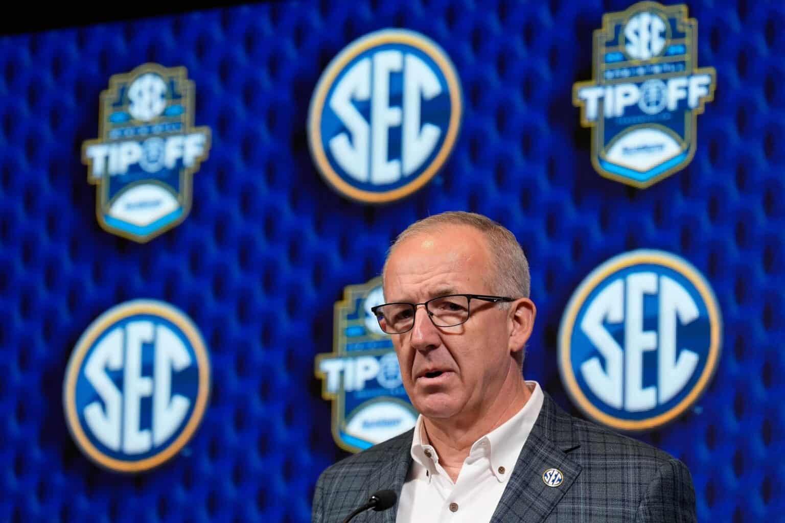SEC likely to finalize eight or nine-game schedule format before 2025 ...